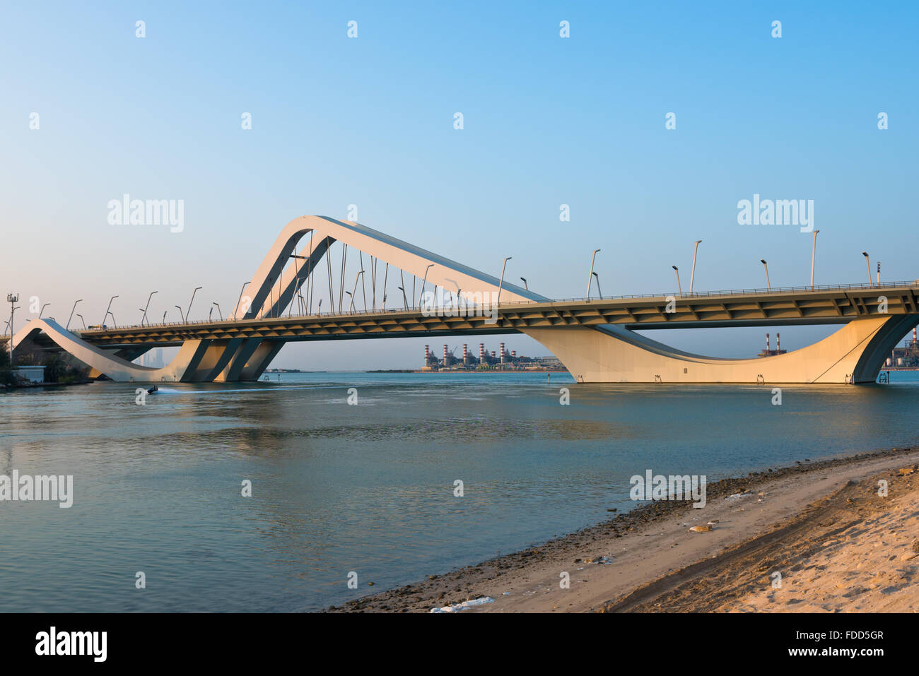 Sheikh Zayed Bridge, Abu Dhabi, United Arab Emirates Stock Photo - Alamy