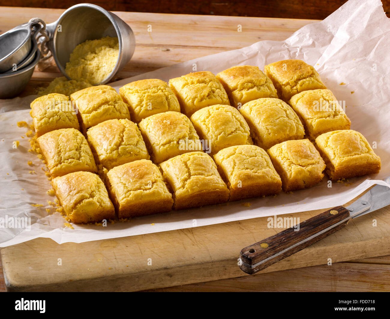 Baking parchment cornbread hi-res stock photography and images - Alamy