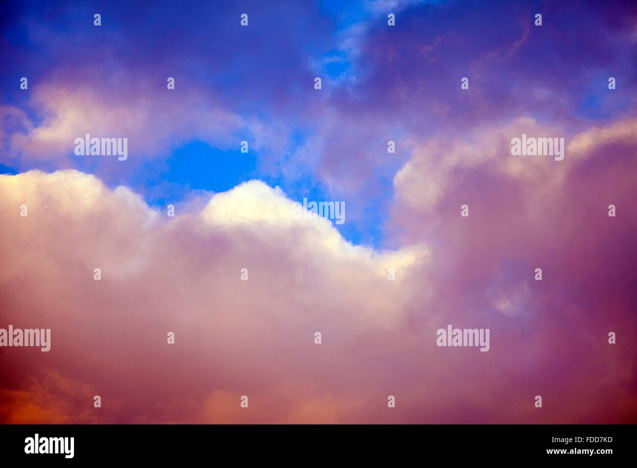 Coloured clouds hi-res stock photography and images - Alamy