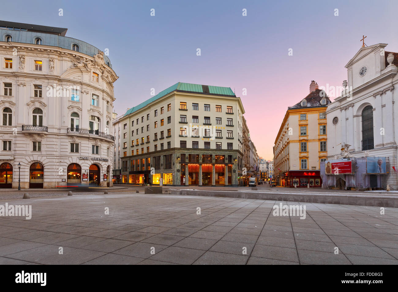 Square in front of the Hofburg palace in Vienna Stock Photo - Alamy
