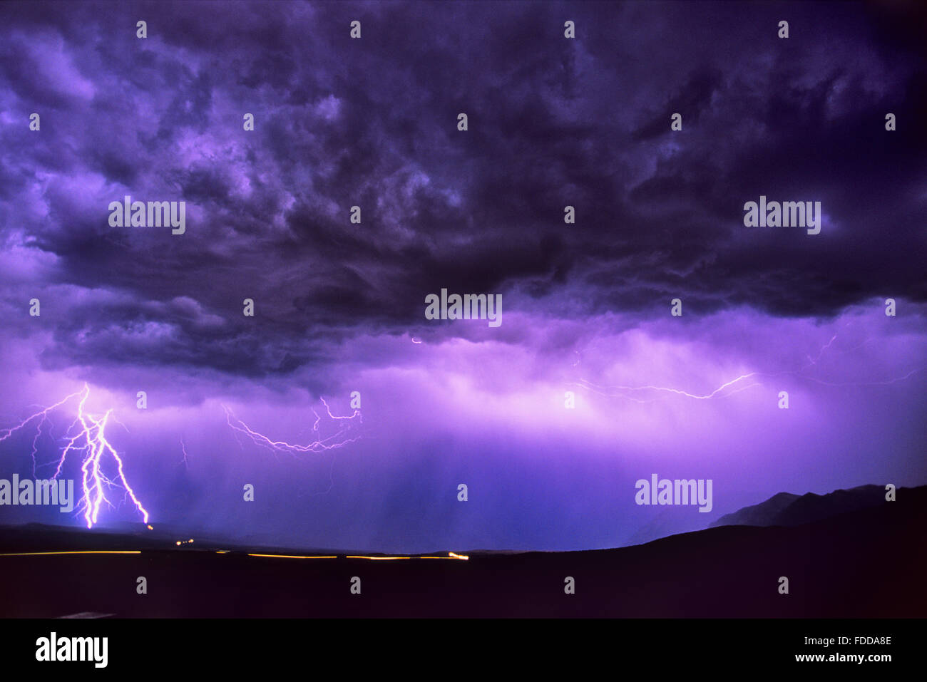 Lightning storm hi-res stock photography and images - Alamy