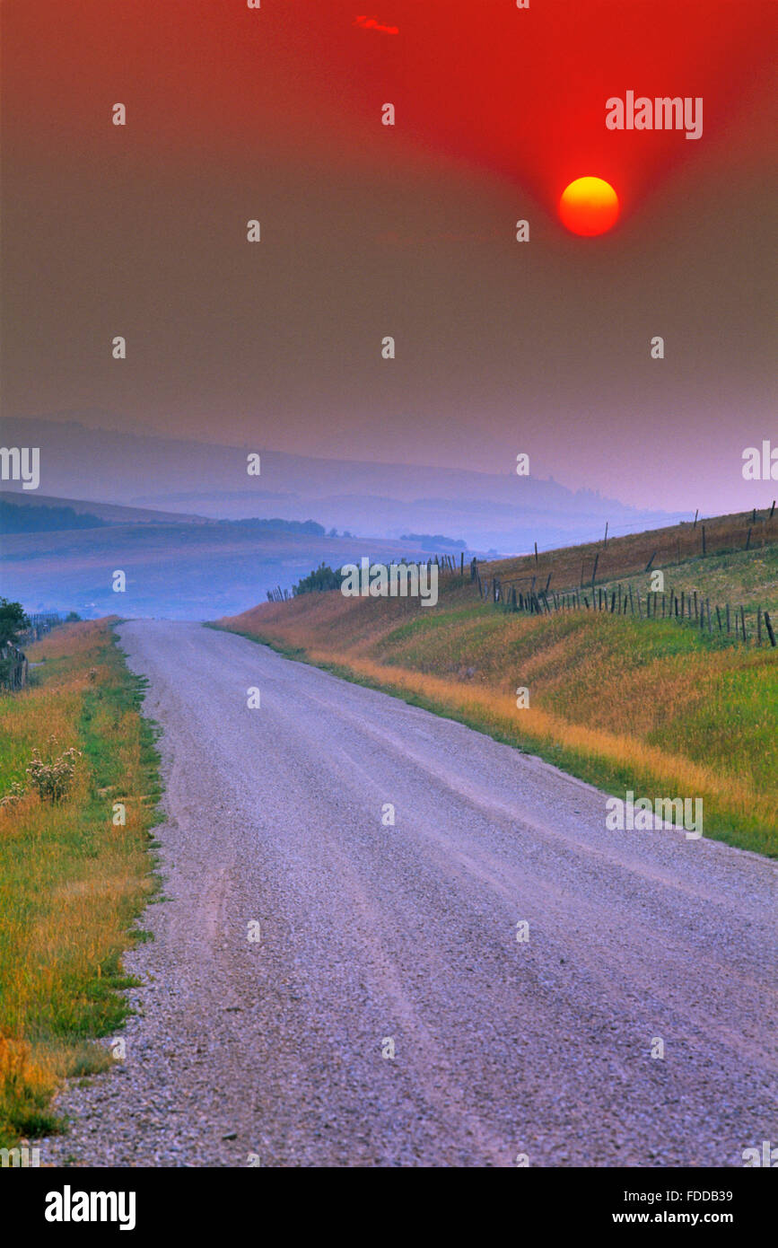 Connections pasture land prairie prairies road hi-res stock photography ...