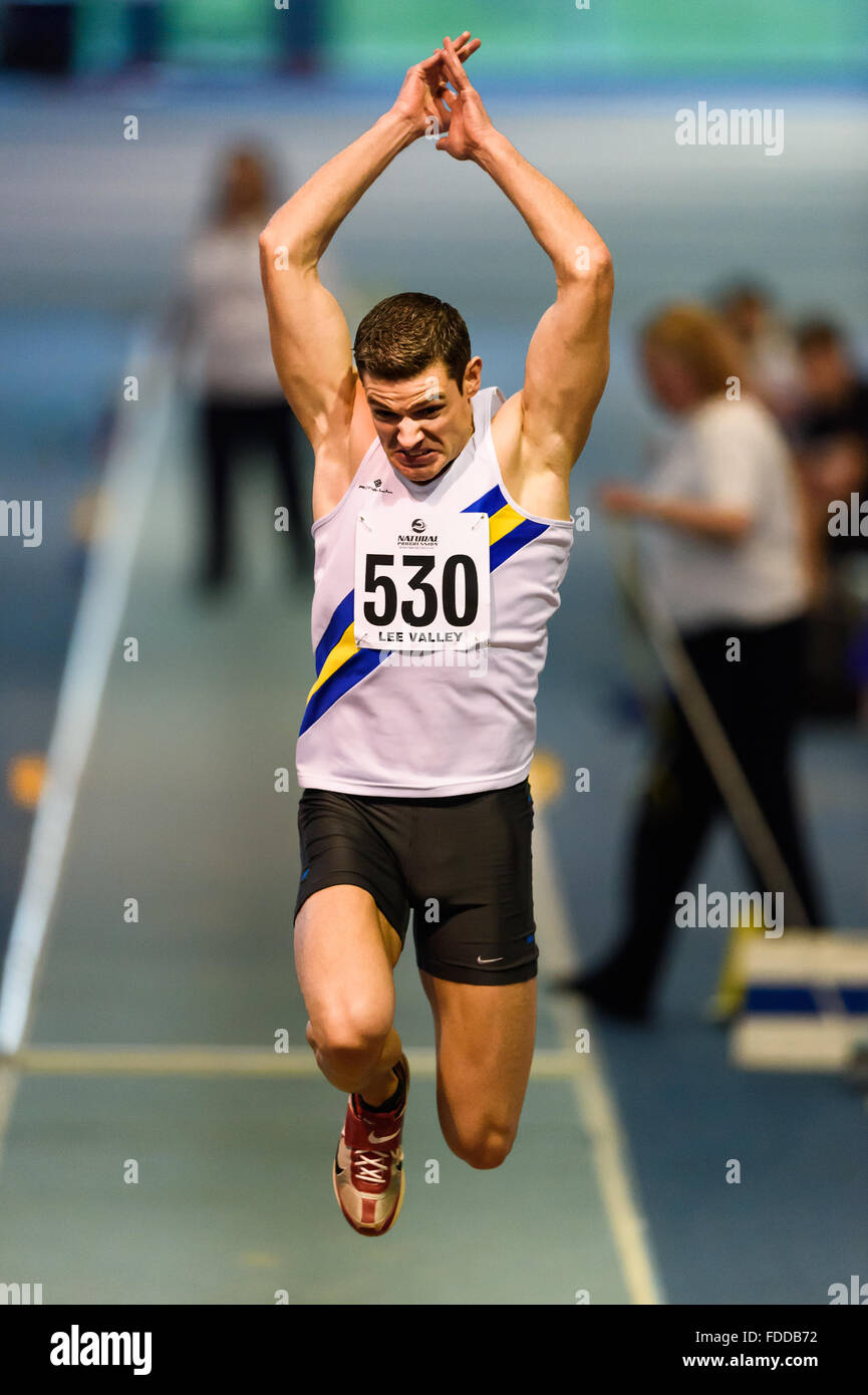 Triple jump men lawrence harvey hi-res stock photography and images - Alamy