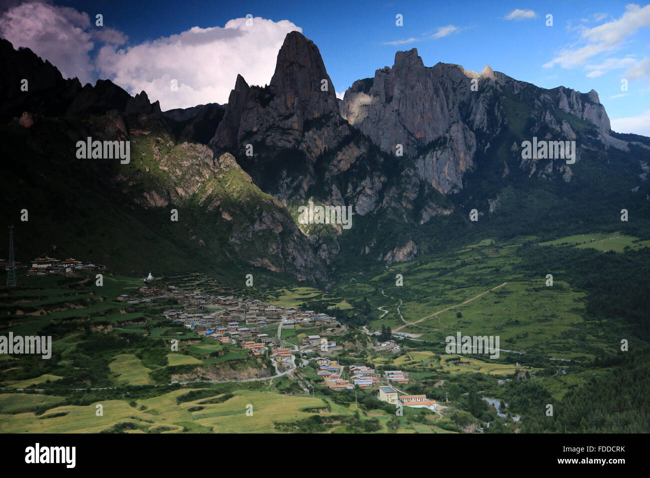 Mountain zhagana gansu province china hi-res stock photography and ...