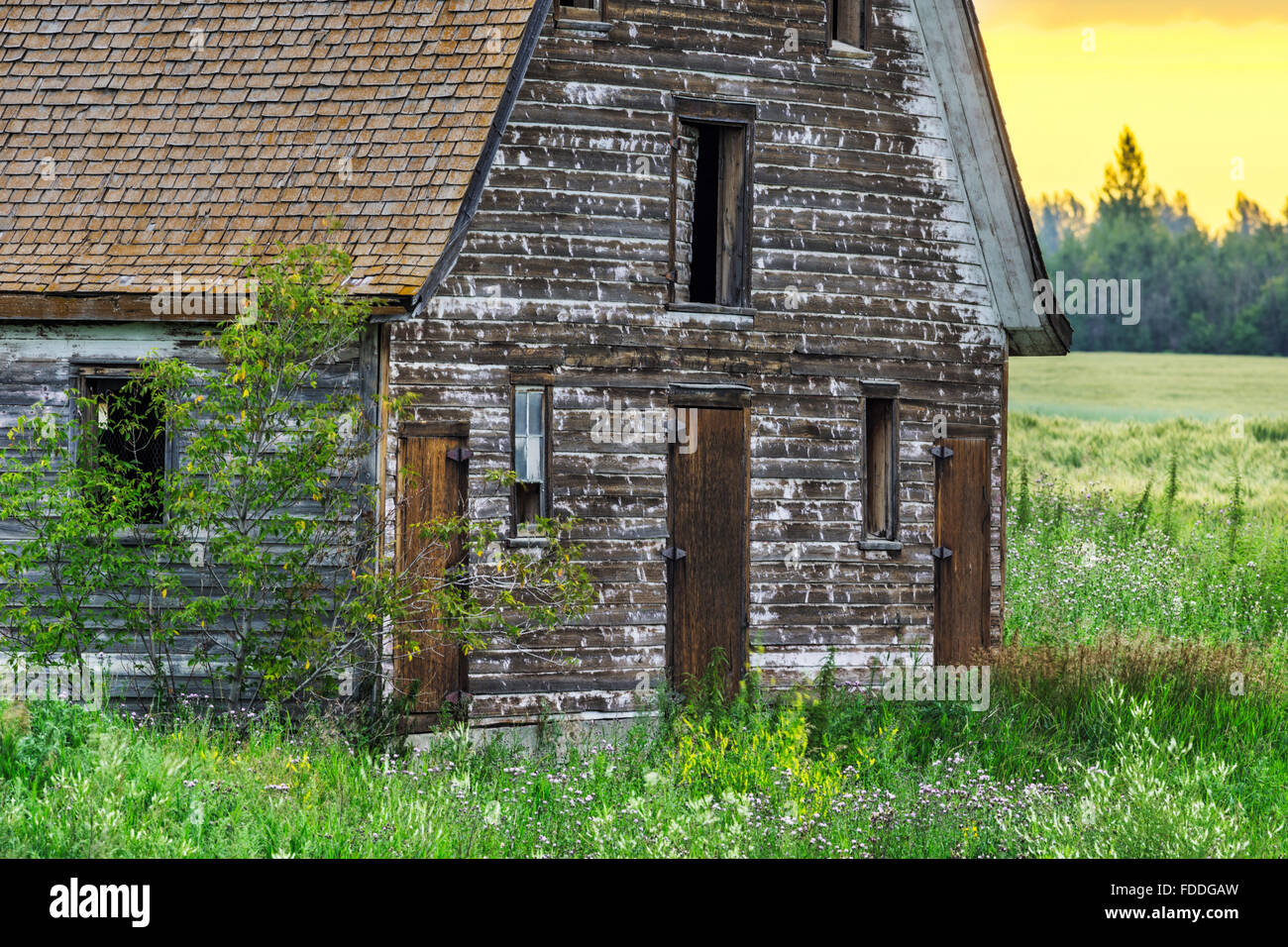 Canada dawn barn hi-res stock photography and images - Alamy