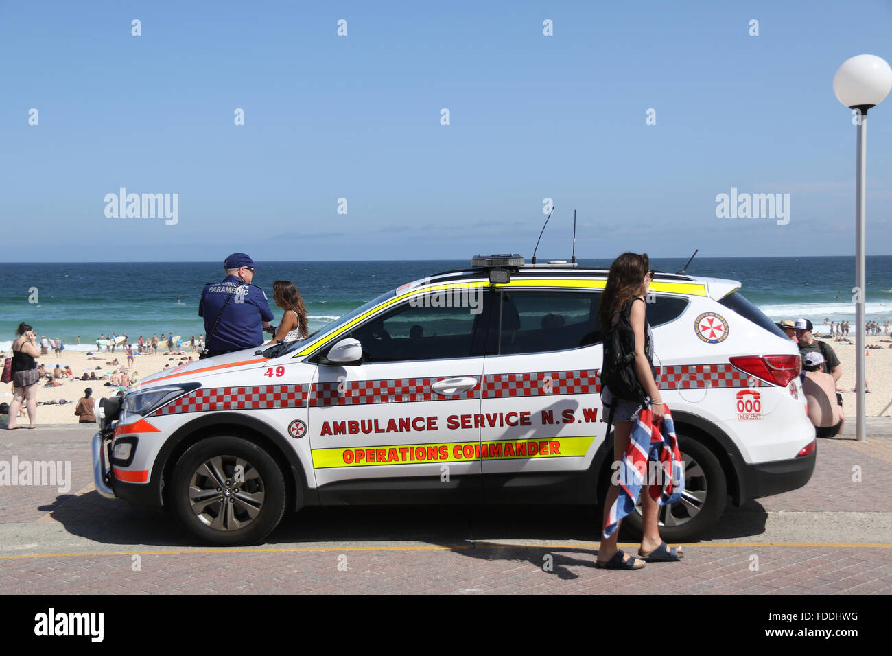 A paramedic and ambulance at Bondi Beach, Sydney Stock Photo - Alamy