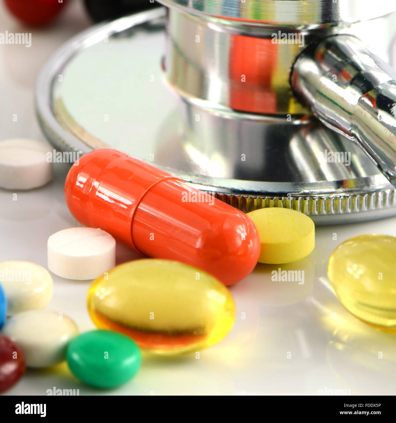 Stethoscope prescription stethoscope hi-res stock photography and ...