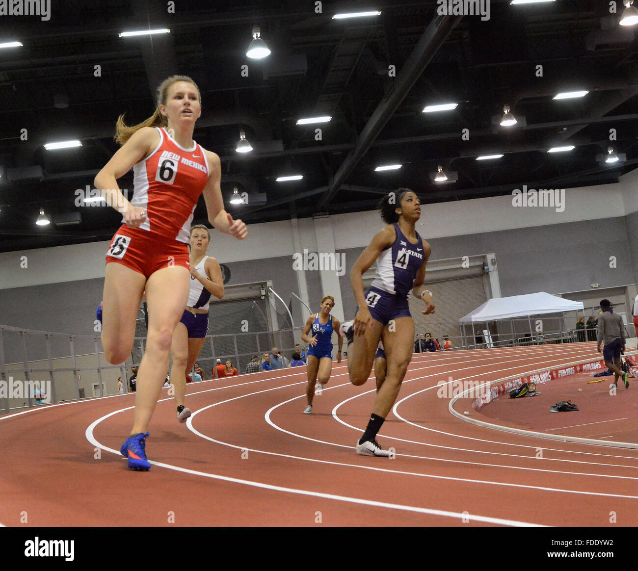 30 meter curve hi-res stock photography and images - Alamy