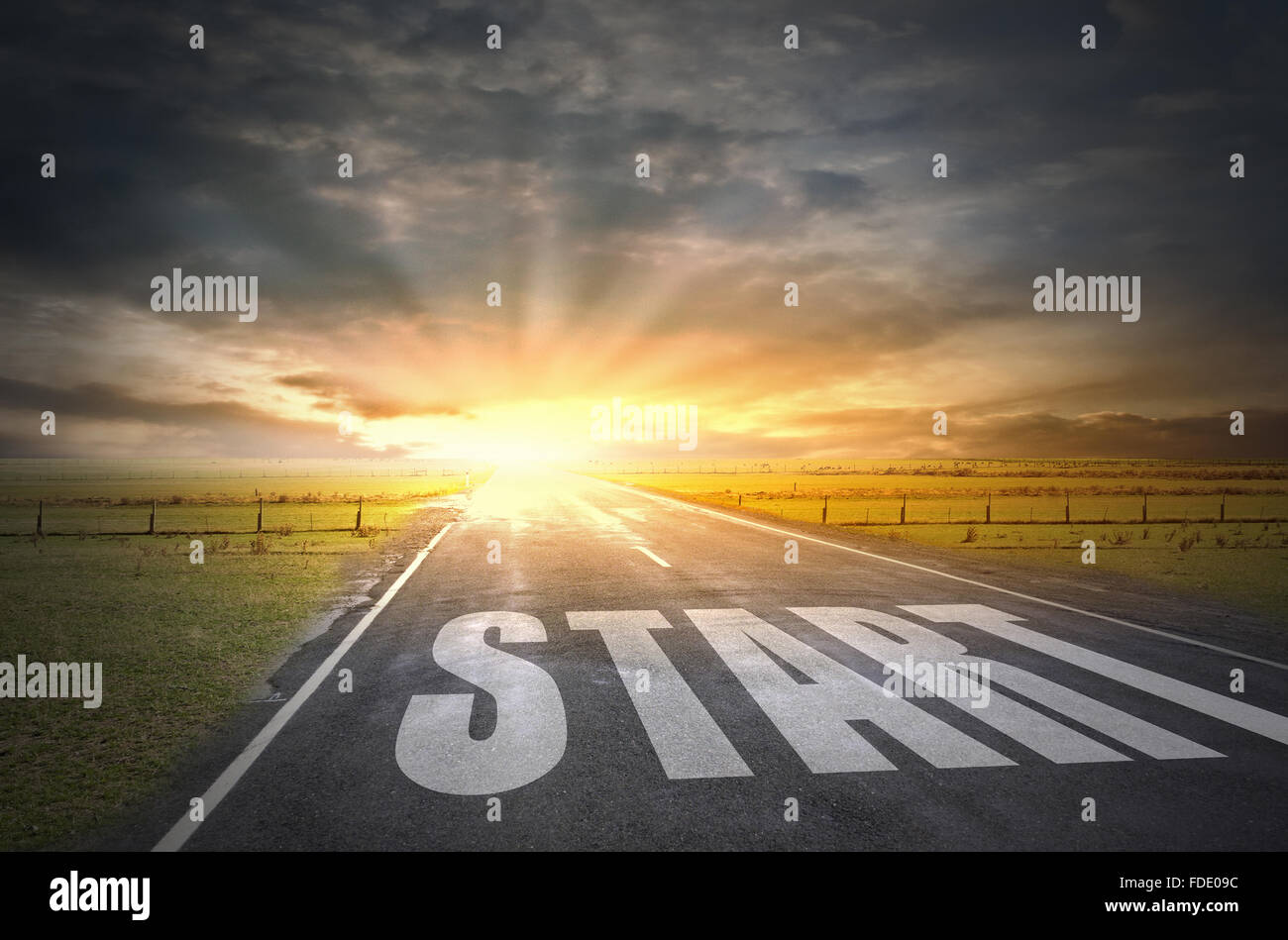 Conceptual image with word start on asphalt road Stock Photo - Alamy