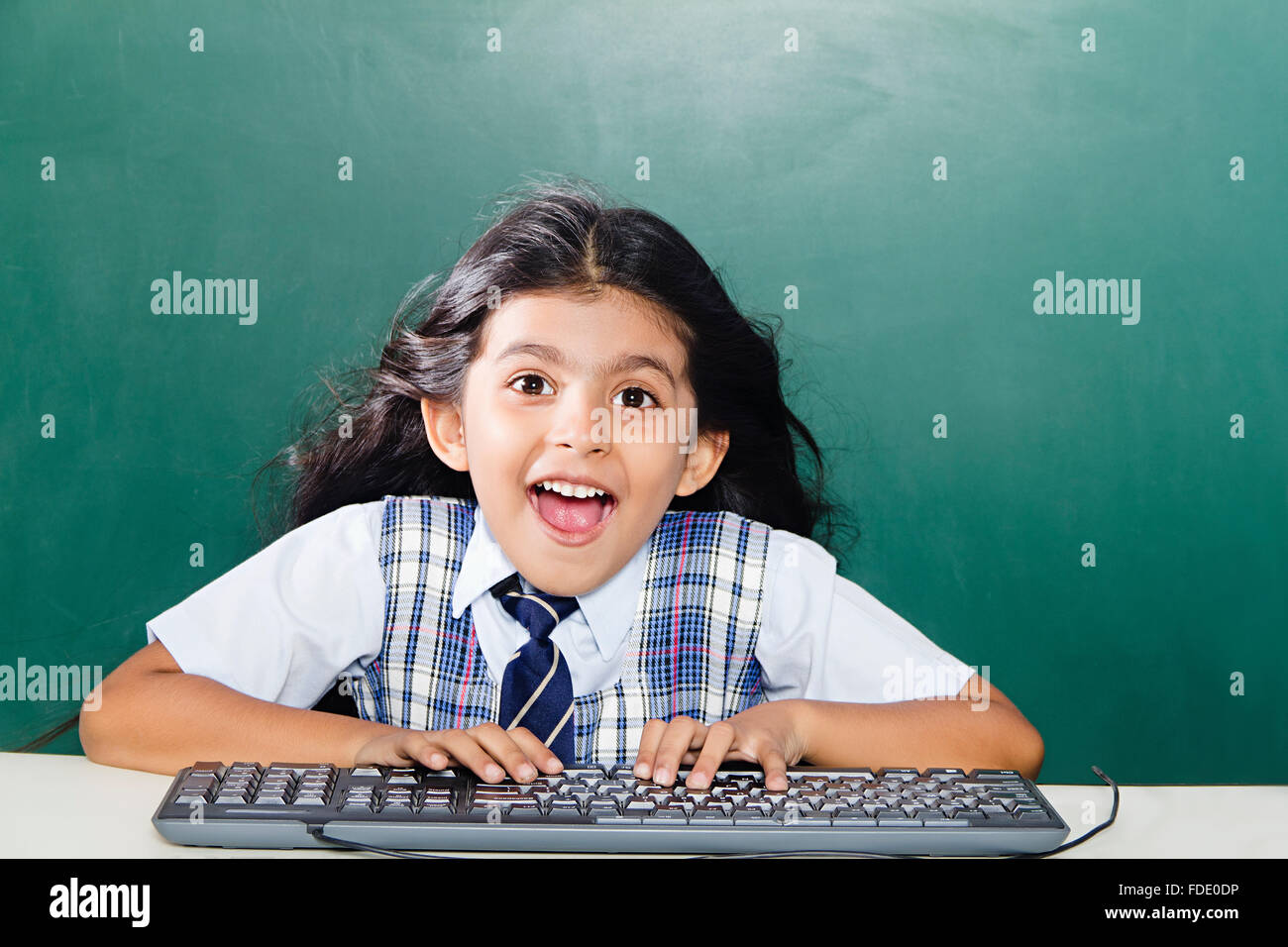 Kid working classroom hi-res stock photography and images - Alamy