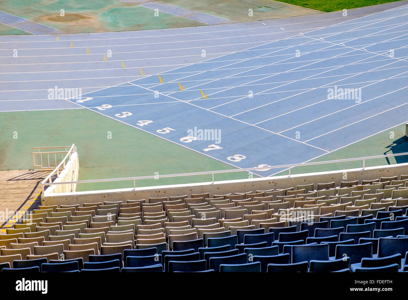 barcelona olympic stadium running track Stock Photo - Alamy