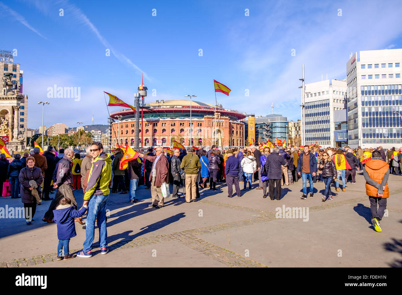 ‘Long live Spain’: Thousands call for unity, protest Catalan secession ...