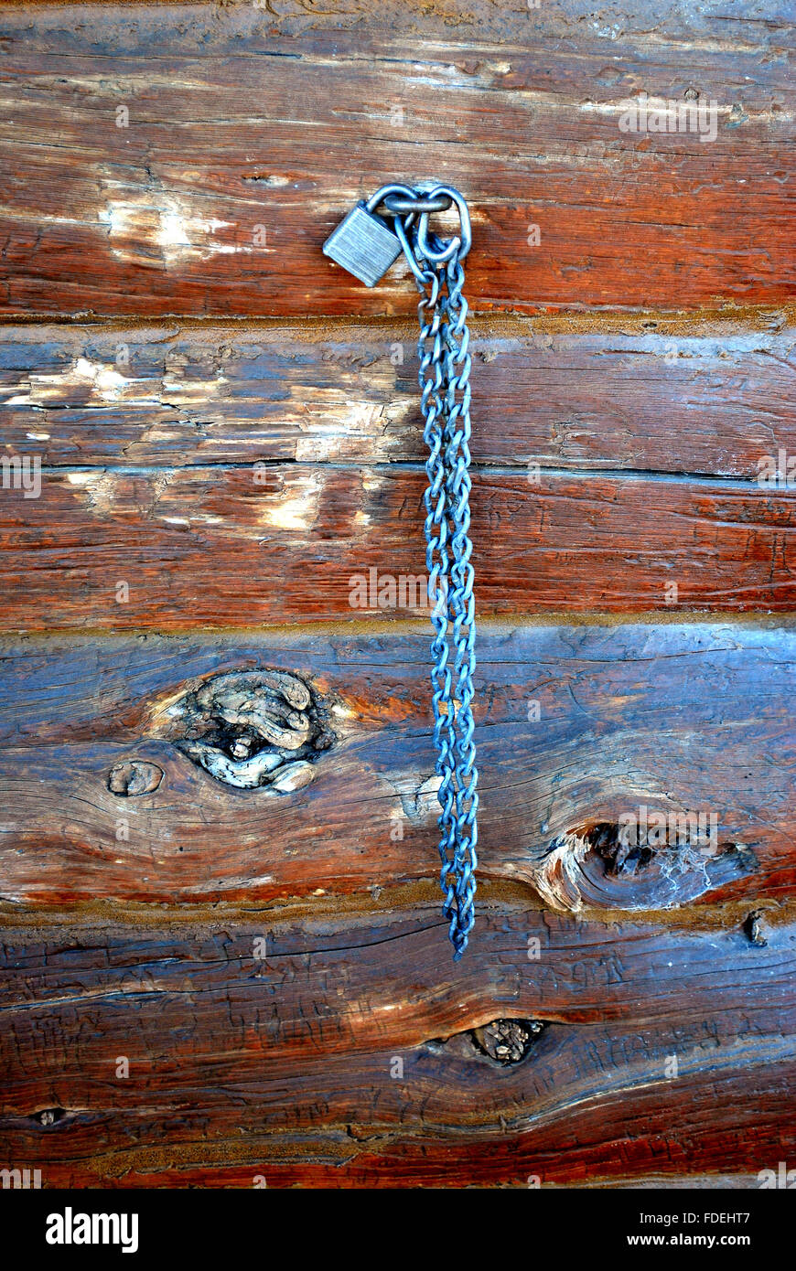 Log cabin exterior hi-res stock photography and images - Alamy