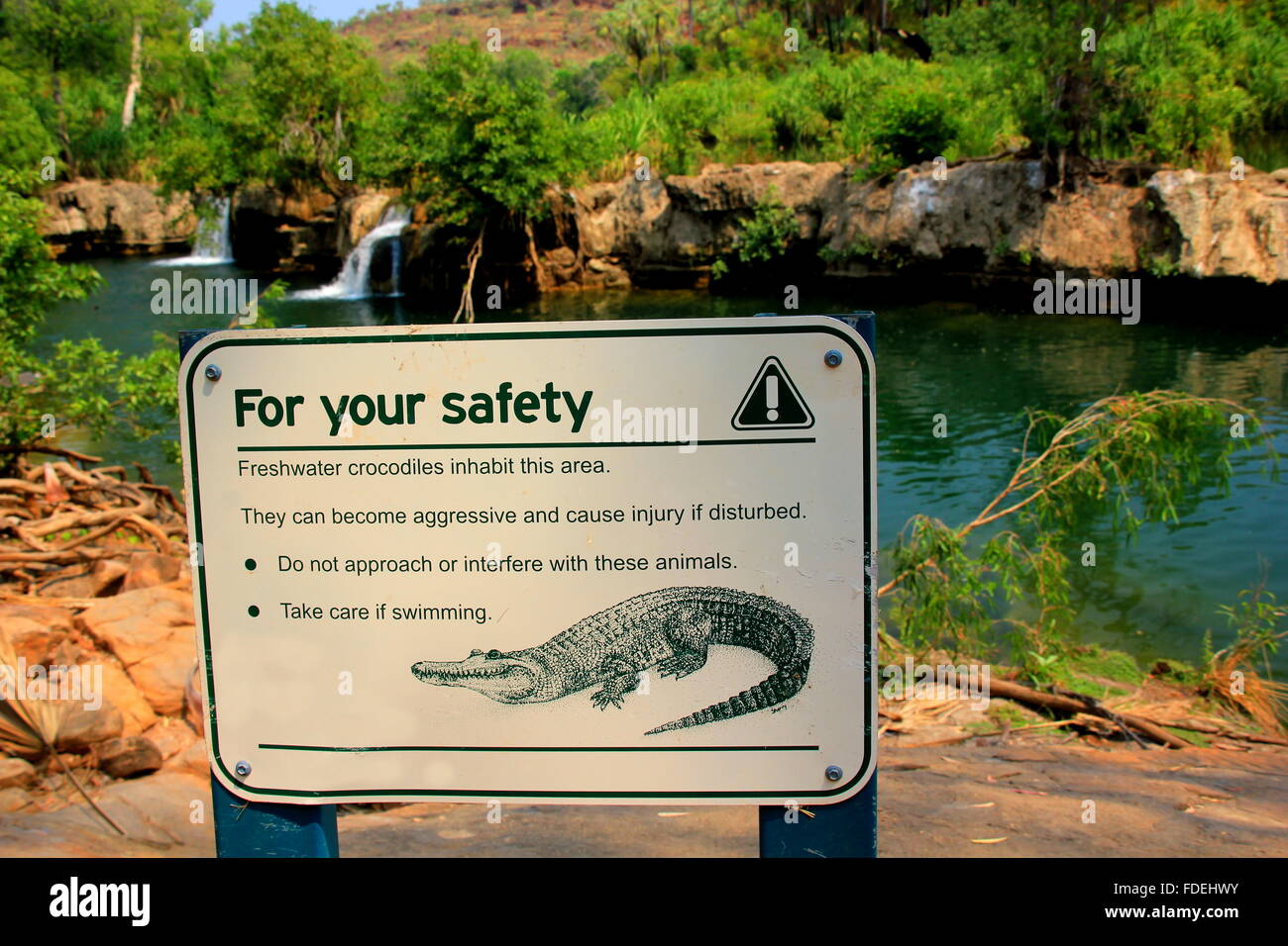 Crocodile warning sign hi-res stock photography and images - Alamy