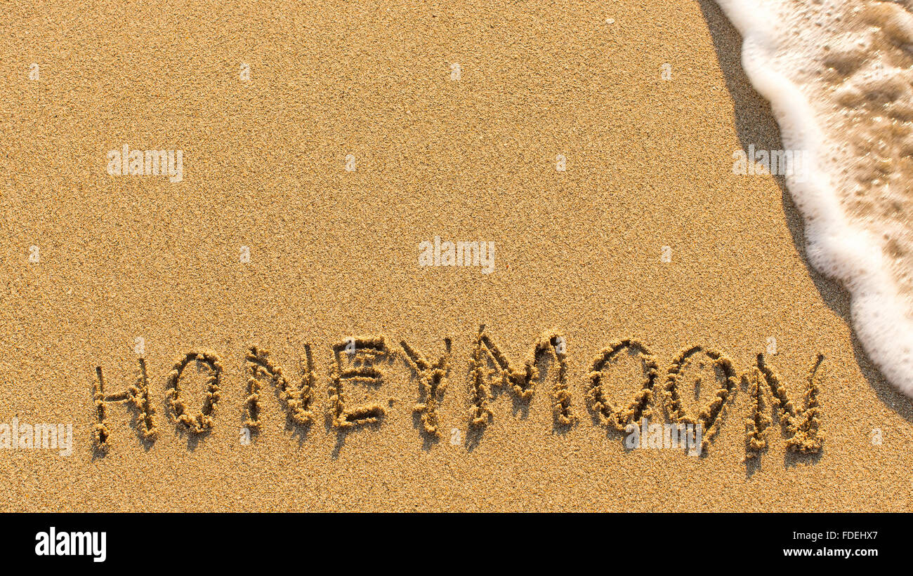 Honeymoon text on beach summer hi-res stock photography and images - Alamy