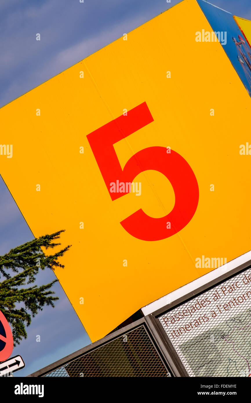 Number 5 the red card hi-res stock photography and images - Alamy