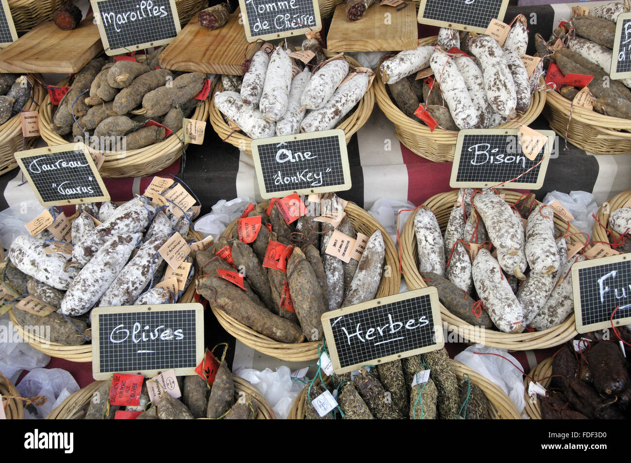 Arcachon market hi-res stock photography and images - Alamy