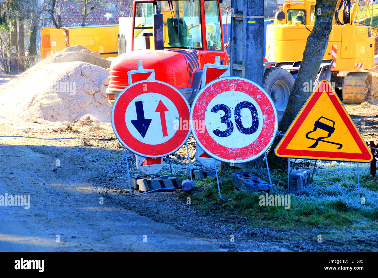 Construction site traffic signs hi-res stock photography and images - Alamy