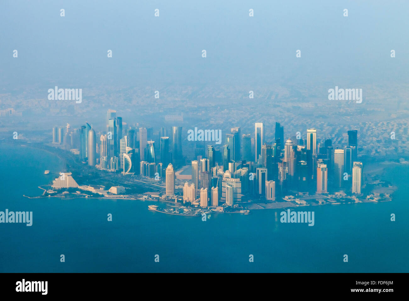 Qatar doha aerial hi-res stock photography and images - Alamy