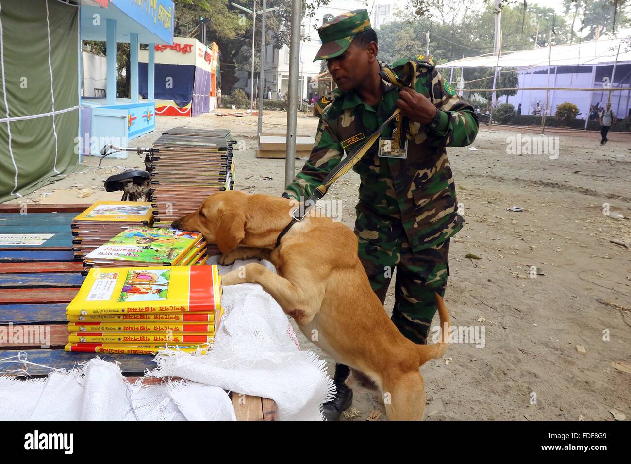 Bangladeshi born hi-res stock photography and images - Alamy