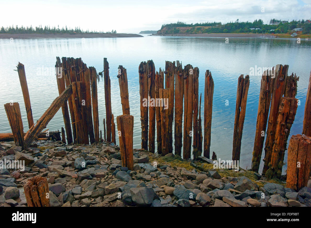 Old wharf hi-res stock photography and images - Alamy