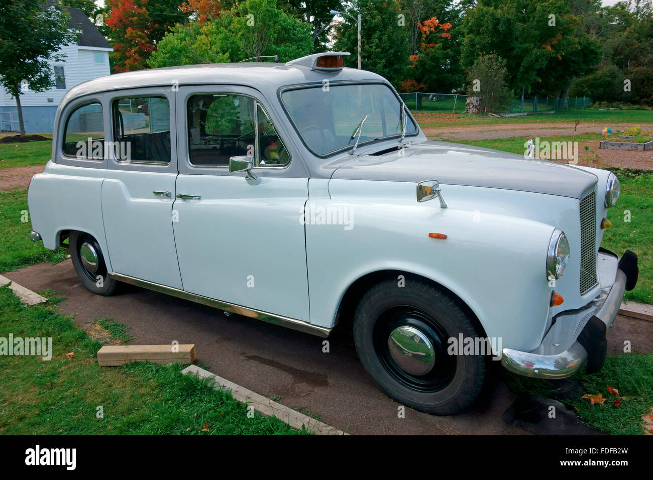 A British London Taxi Austin FX-4 vehicle automobile cab Stock Photo ...