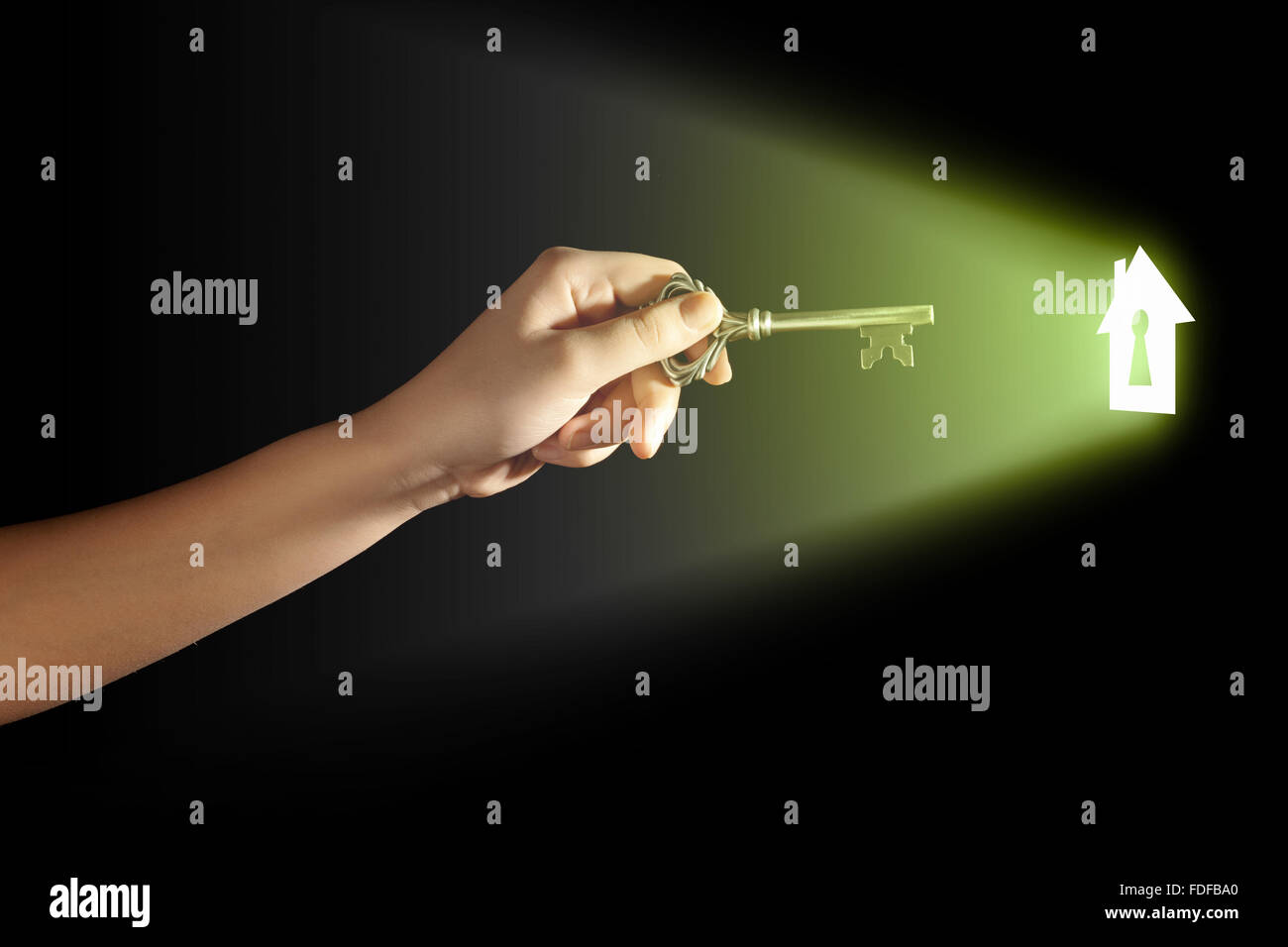Close-up of human hand holding key. Idea concept Stock Photo - Alamy