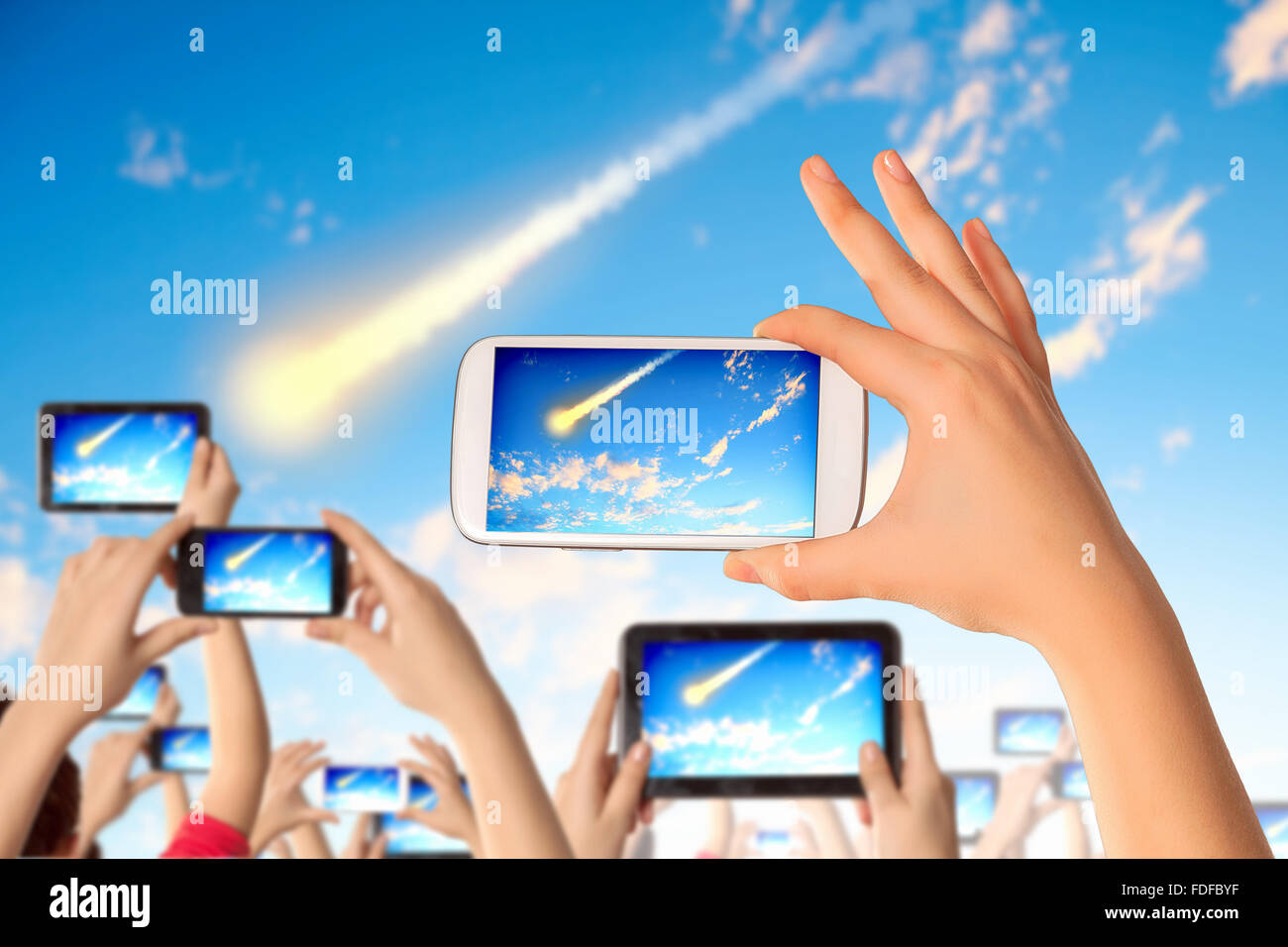 Exploding meteorite hi-res stock photography and images - Alamy