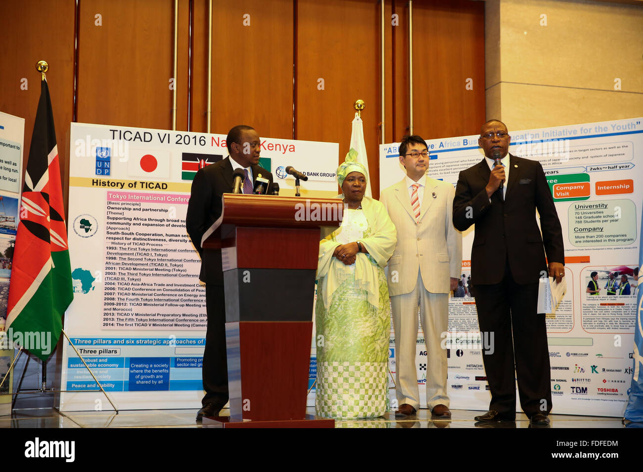 Addis Ababa, Ethiopia. 31st Jan, 2016. Kenyan President Uhuru Kenyatta ...