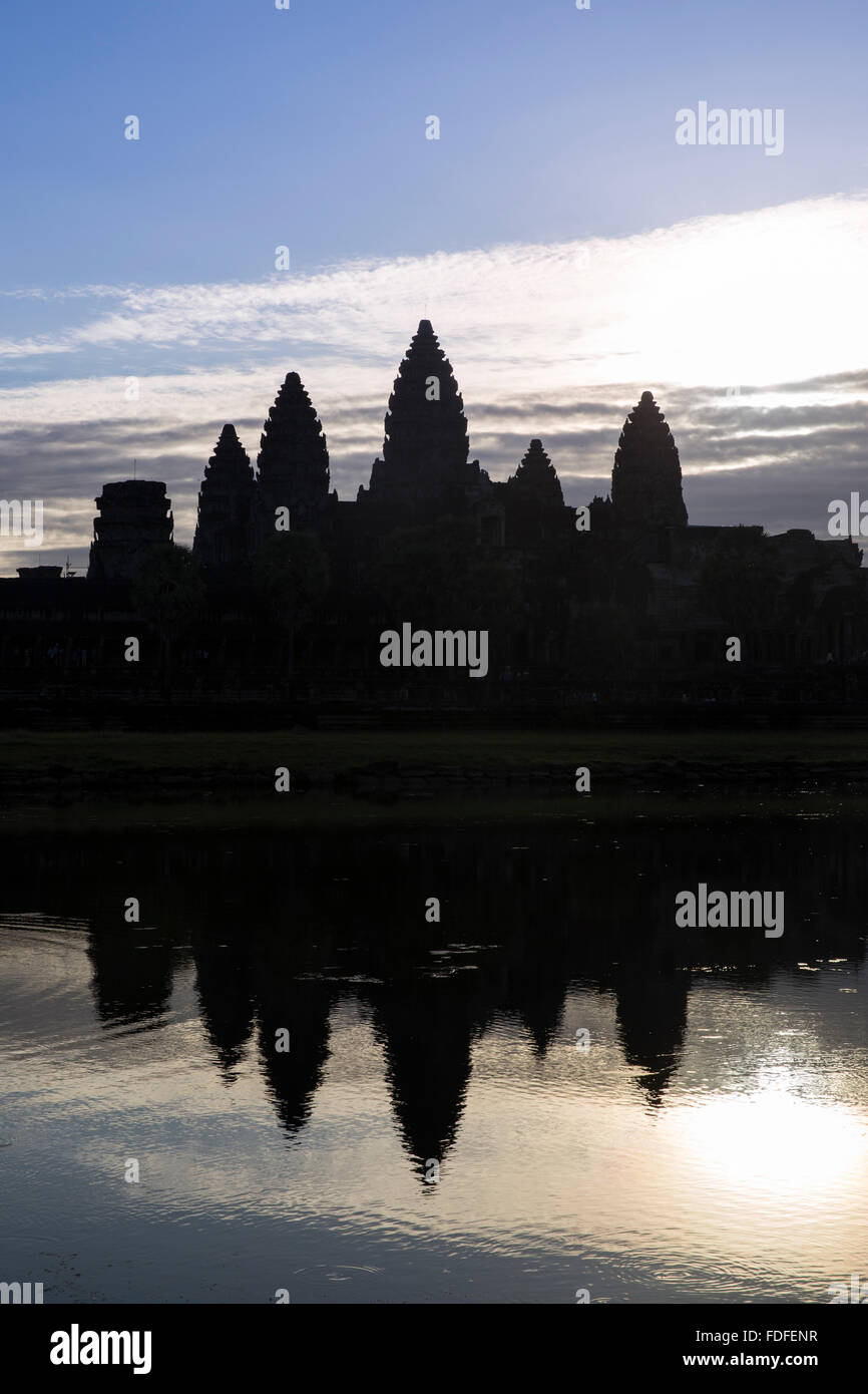 Angkor wat sun rise hi-res stock photography and images - Alamy