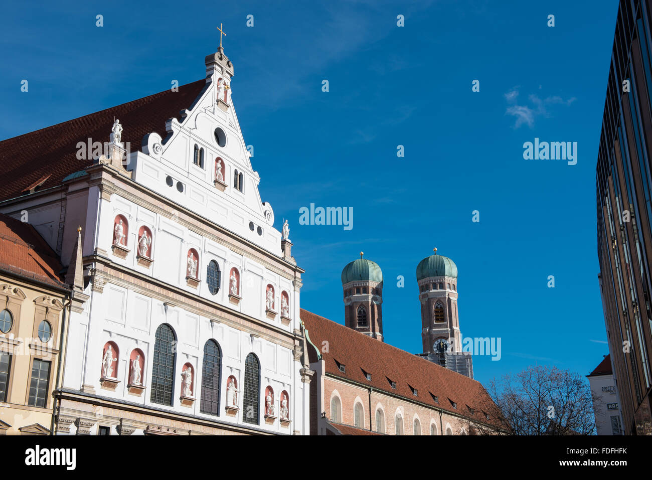 Famous munich buildings hi-res stock photography and images - Alamy