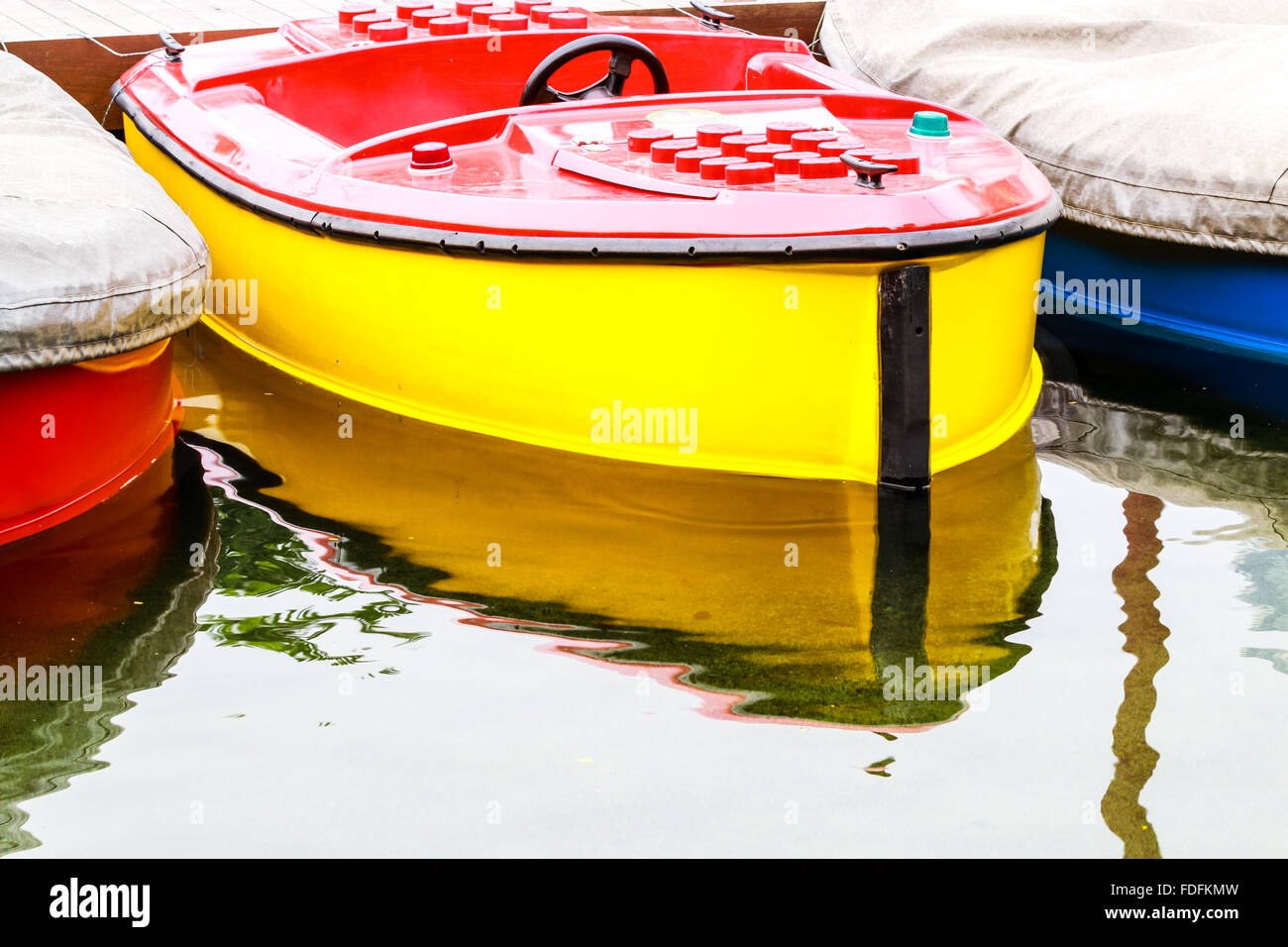 Plastic boat hi-res stock photography and images - Alamy