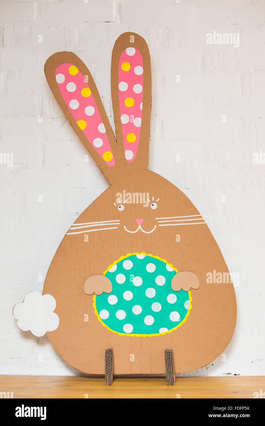 Decoration for Easter. Rabbit of cardboard Stock Photo - Alamy