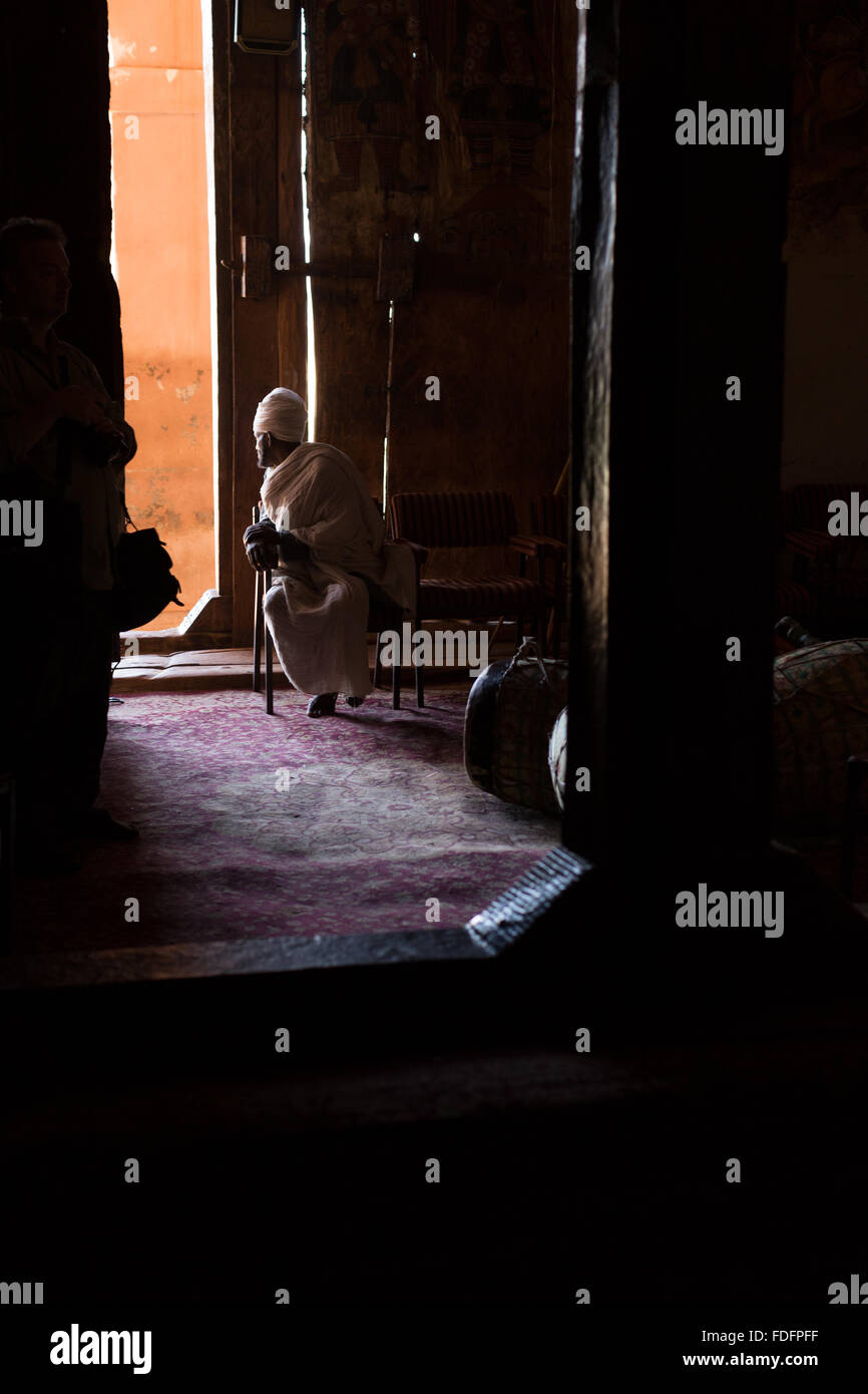 Dim light room hi-res stock photography and images - Alamy