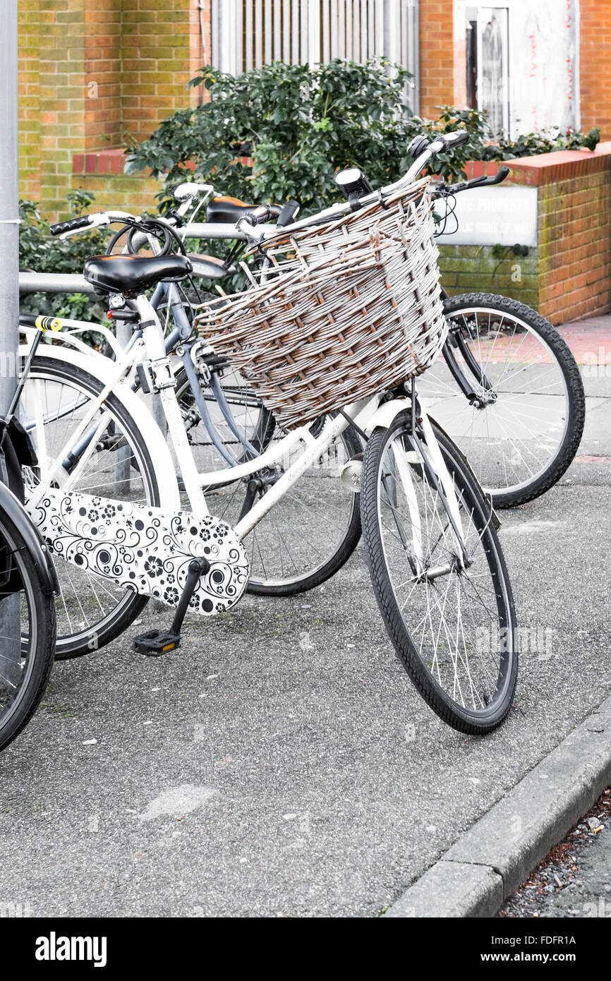 Student bicycles hi-res stock photography and images - Alamy