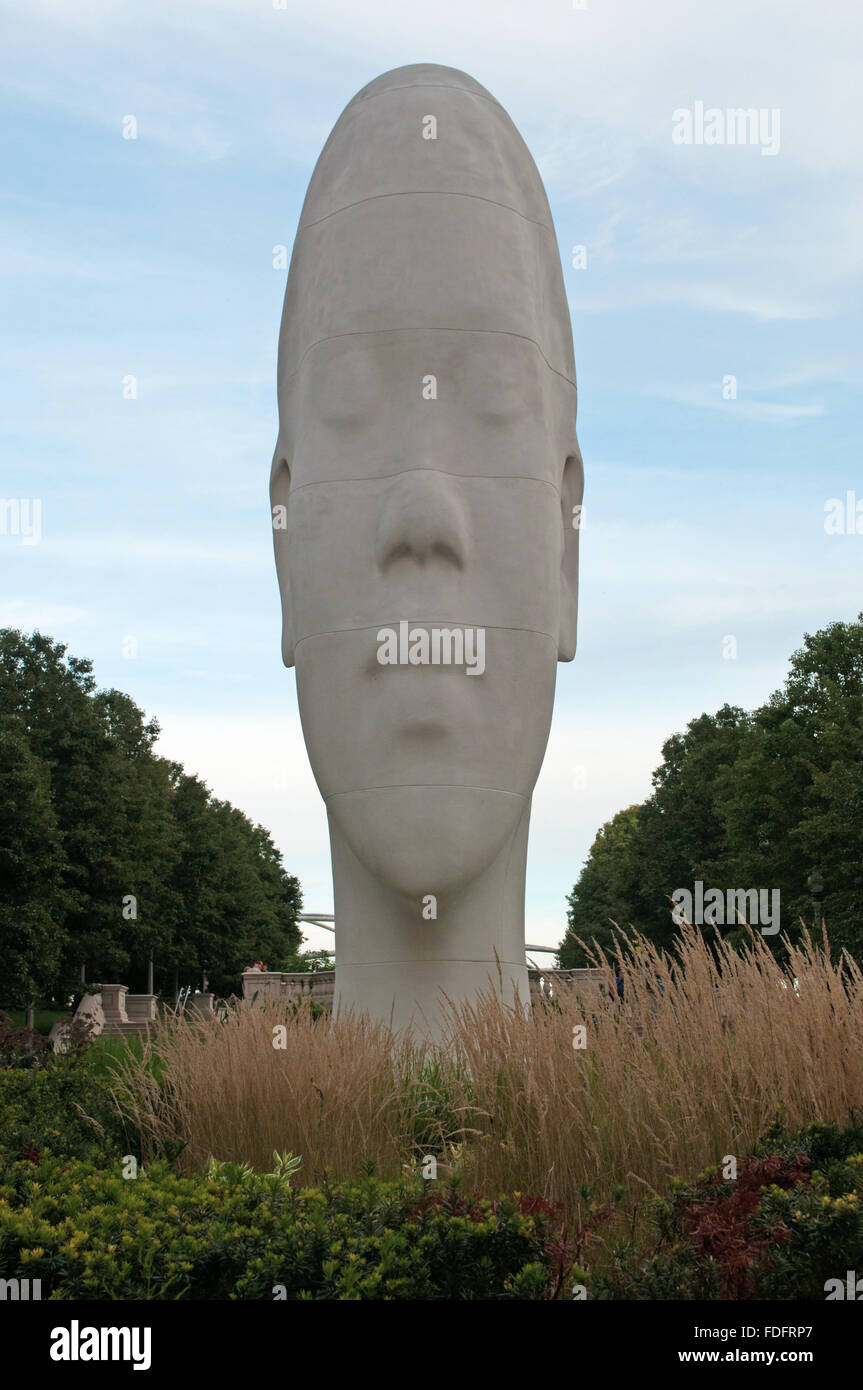 Human face sculpture hi-res stock photography and images - Alamy