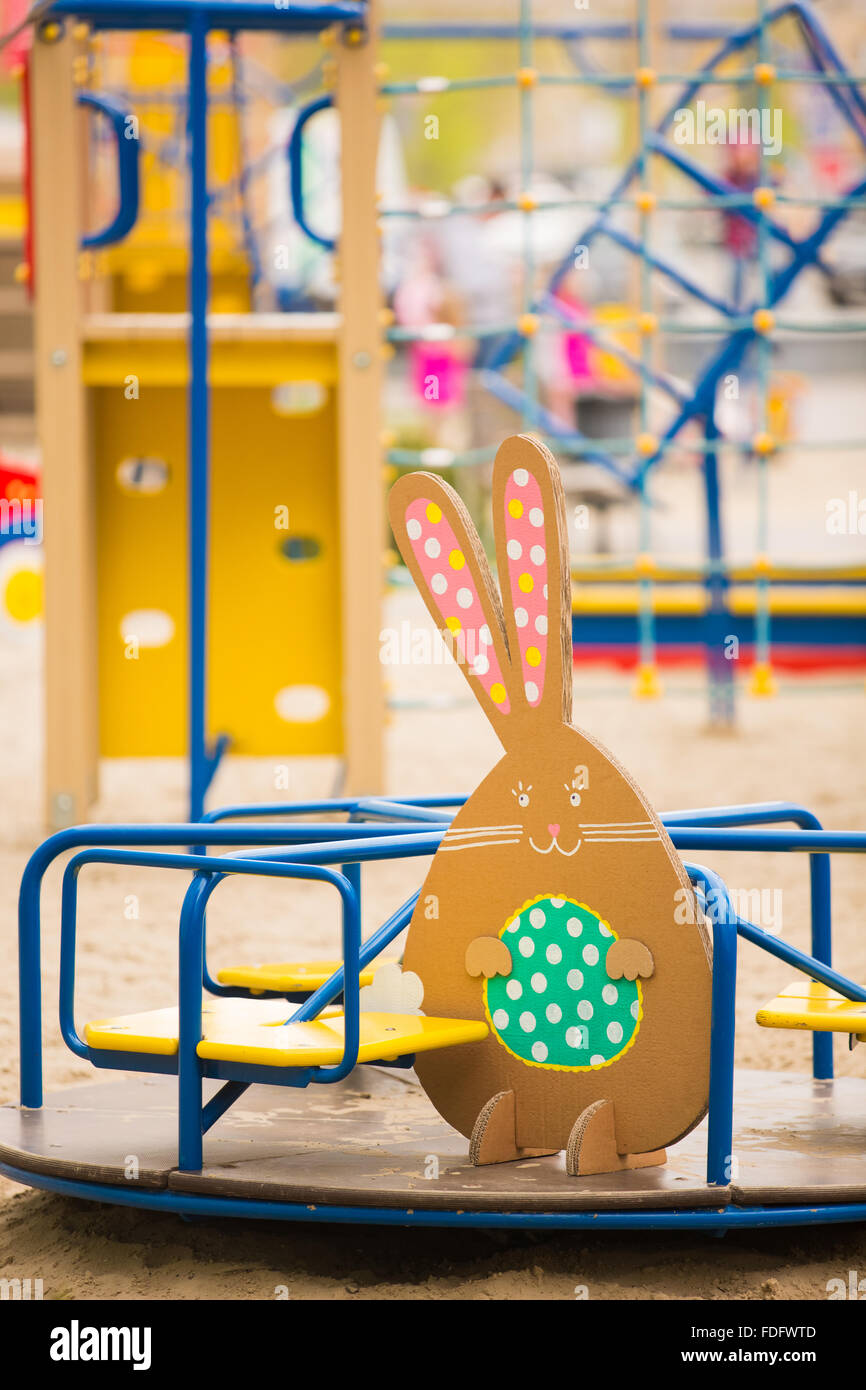 Decoration for Easter. Rabbit of cardboard Stock Photo - Alamy