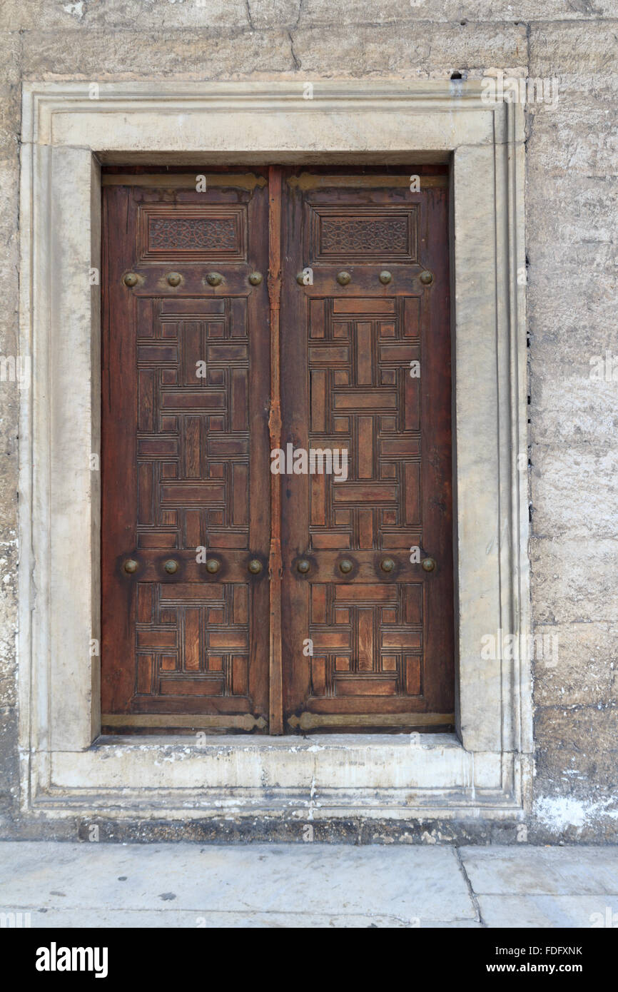 Blue mosque istanbul door hi-res stock photography and images - Alamy