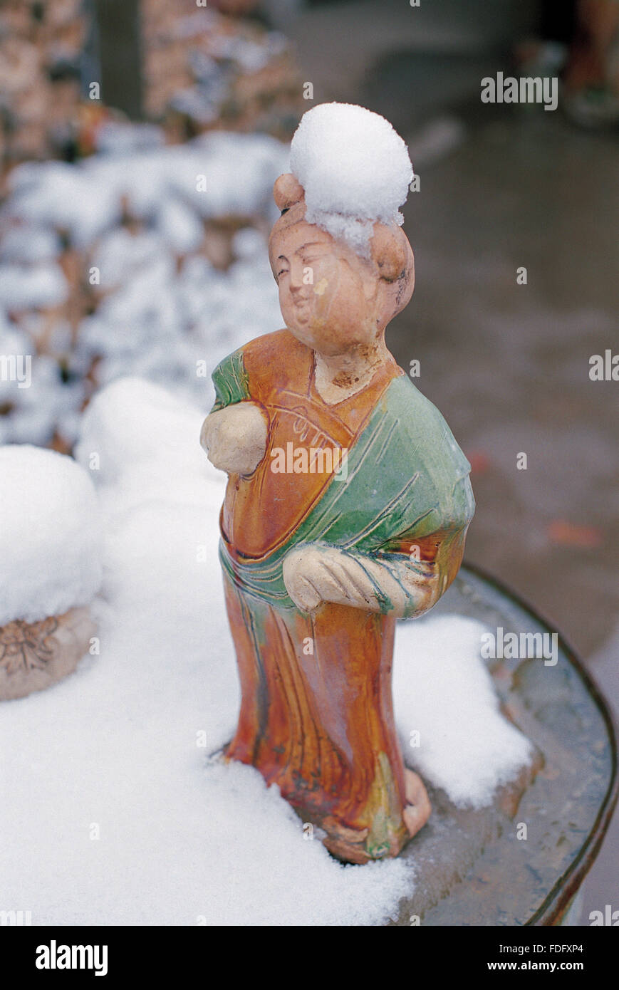 Tri-coloured glazed pottery of the Tang Dynasty Series Huang ye Tang ...