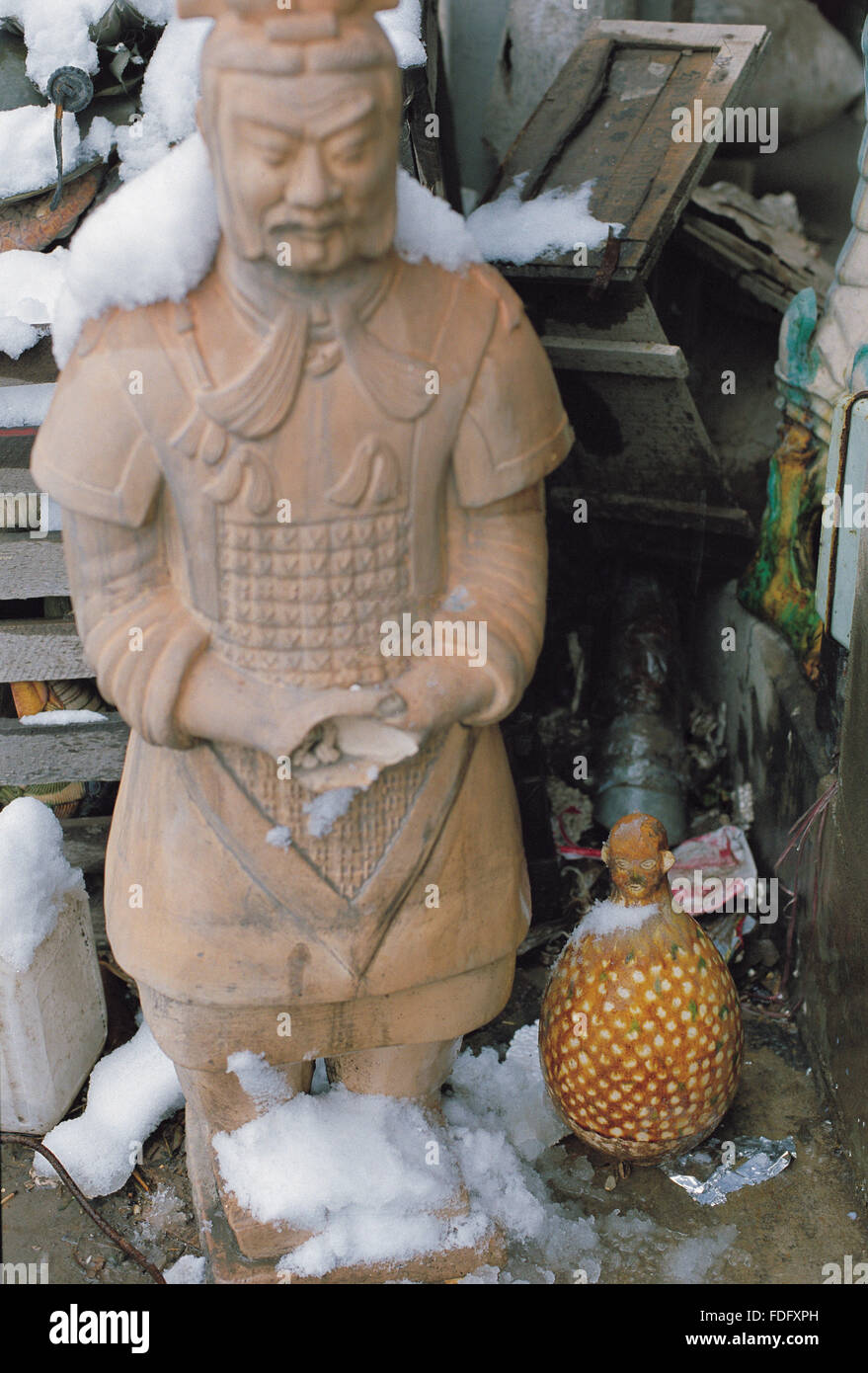 Tri-coloured glazed pottery of the Tang Dynasty Series Huang ye Tang ...