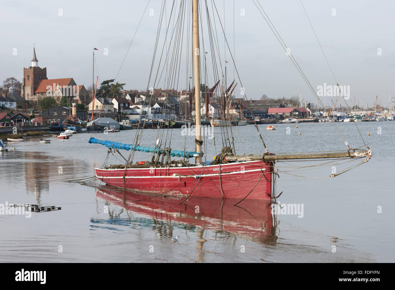 Maldon hythe & church, with red Thames barge Stock Photo - Alamy