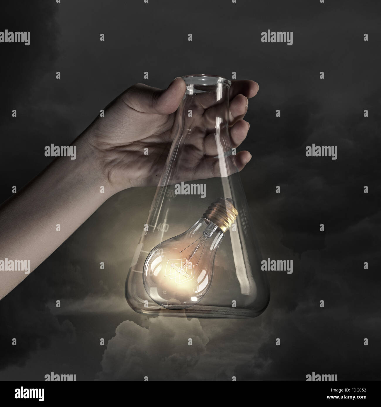 Flask clear liquid inside hi-res stock photography and images - Alamy