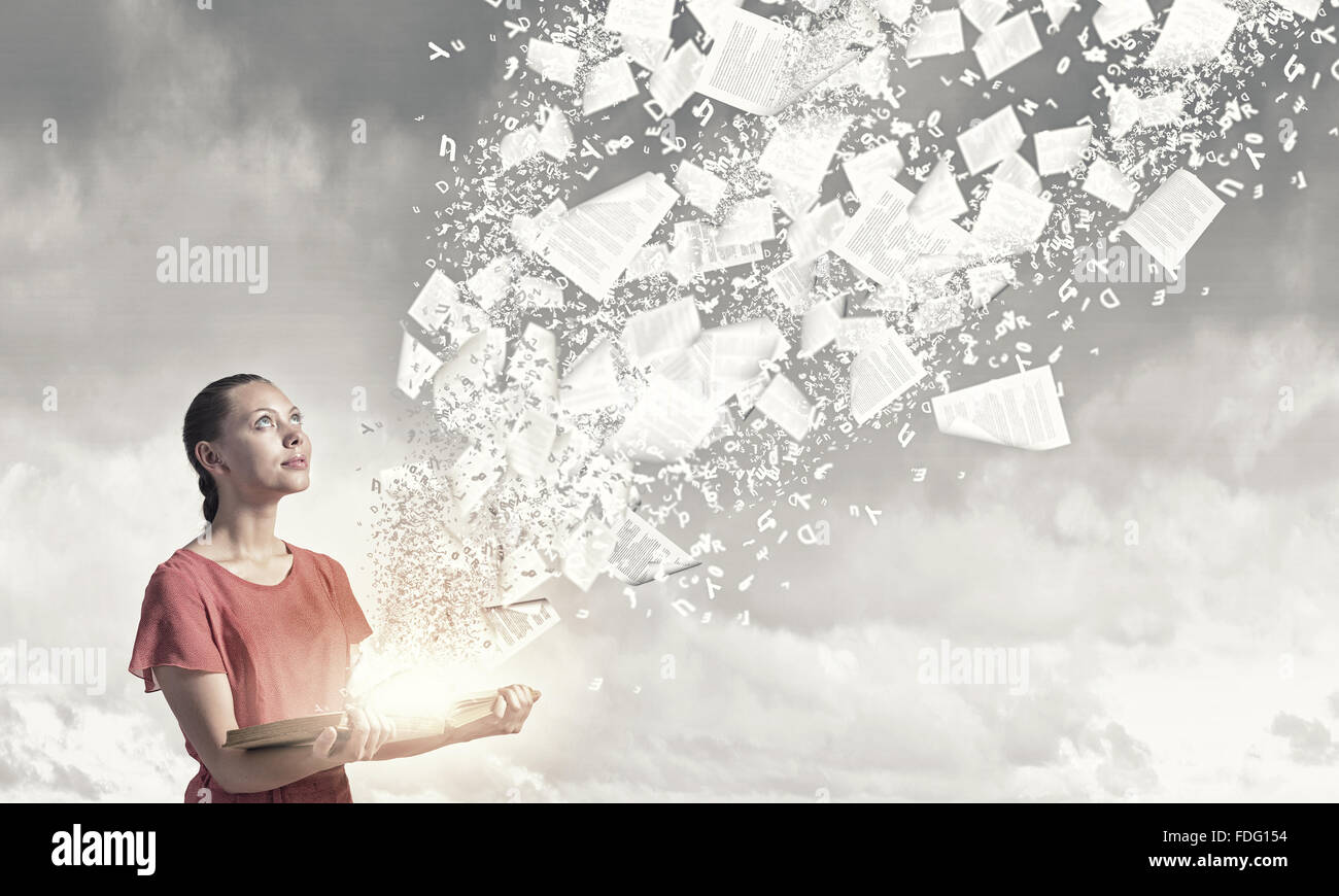 Flying book pages hi-res stock photography and images - Alamy