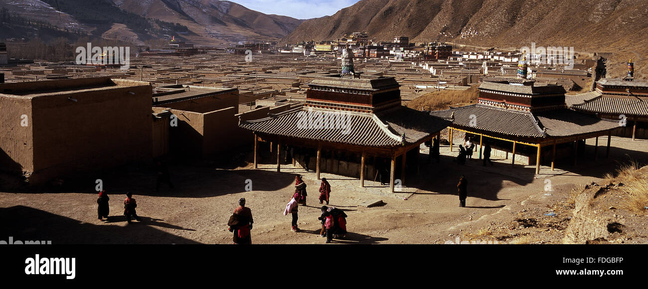 Gannan tibetan autonomous prefecture hi-res stock photography and ...