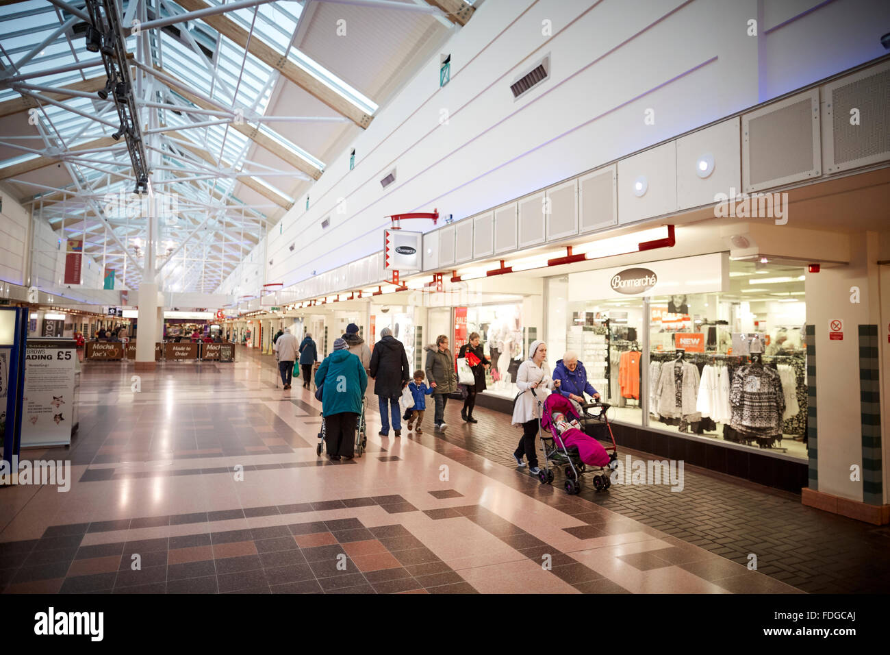 Hyde town centre Historically in Cheshire is a town in Greater ...