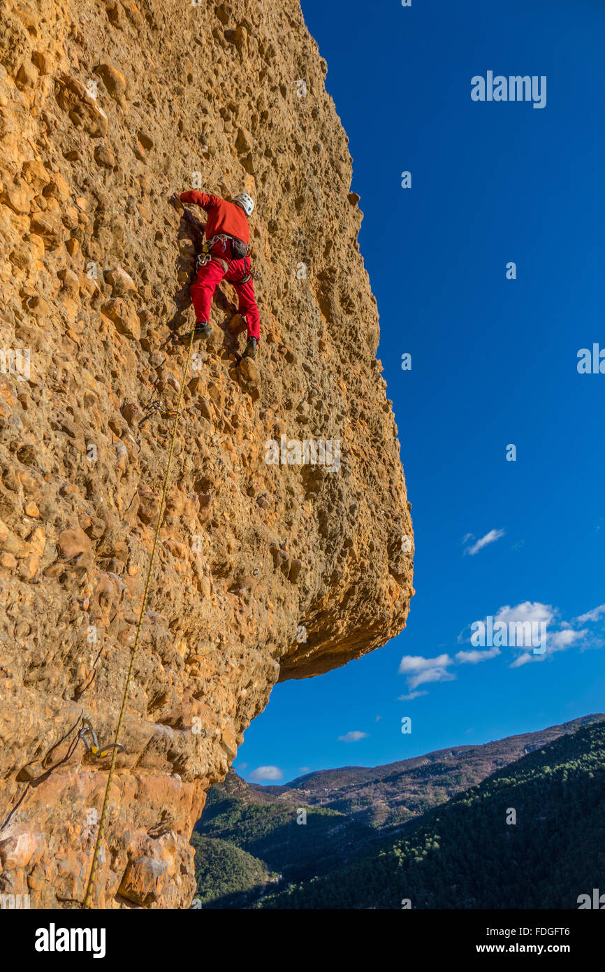 Sheer rock wall hi-res stock photography and images - Alamy