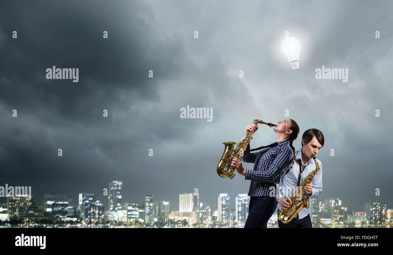 Musical duo performing duet hi-res stock photography and images - Alamy