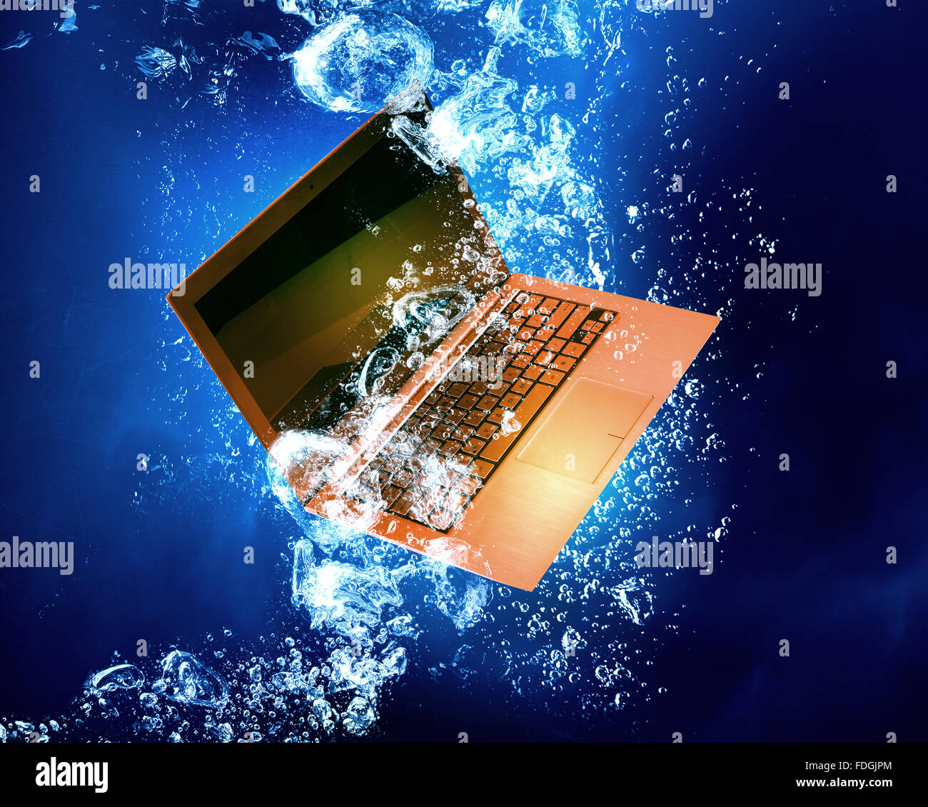 Laptop computer sink in clear blue water Stock Photo - Alamy