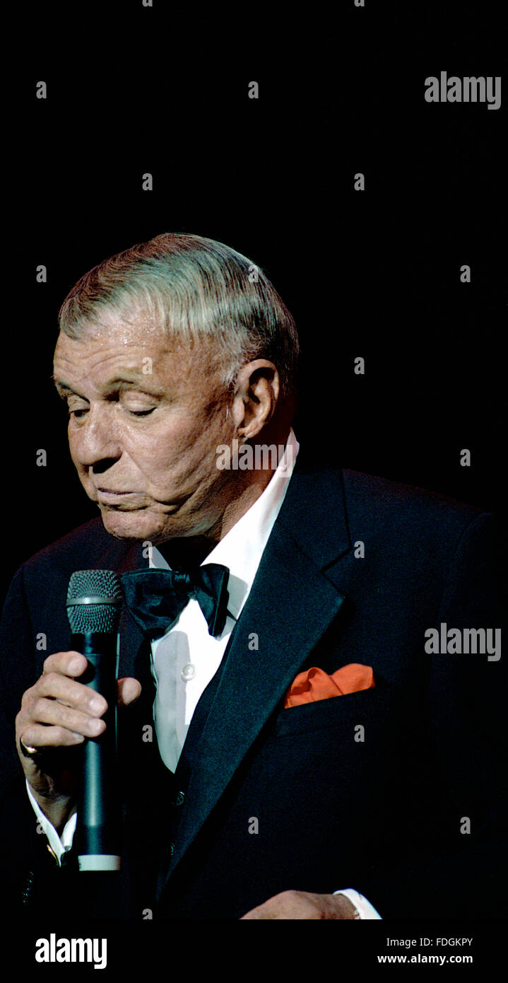 Frank Sinatra Sings High Resolution Stock Photography and Images - Alamy