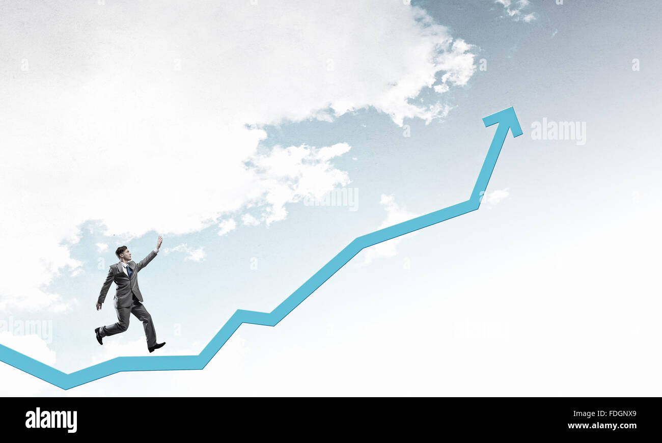 Increasing arrow hi-res stock photography and images - Alamy